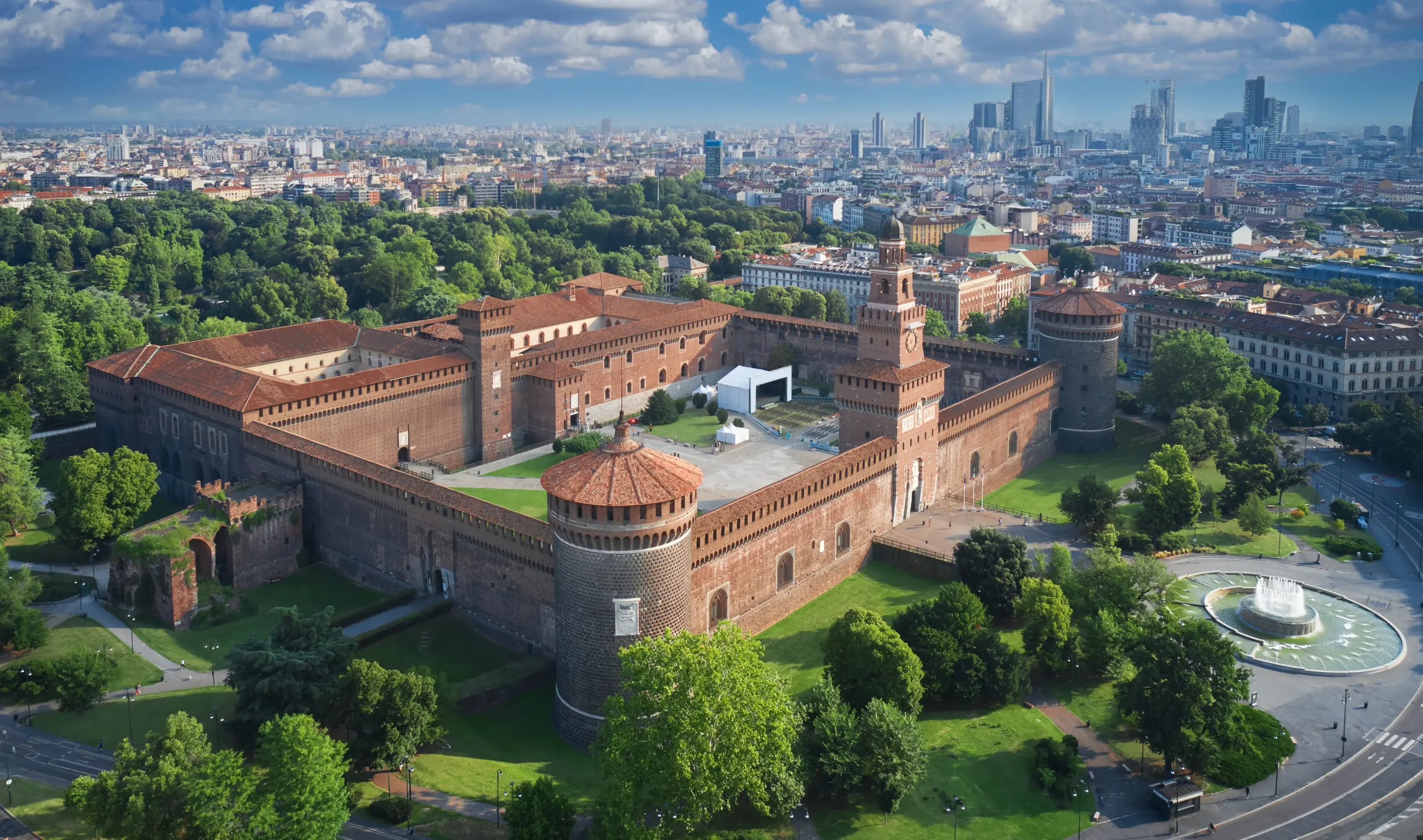 Sforza Castle (Castello Sforzesco) - Ormina Tours